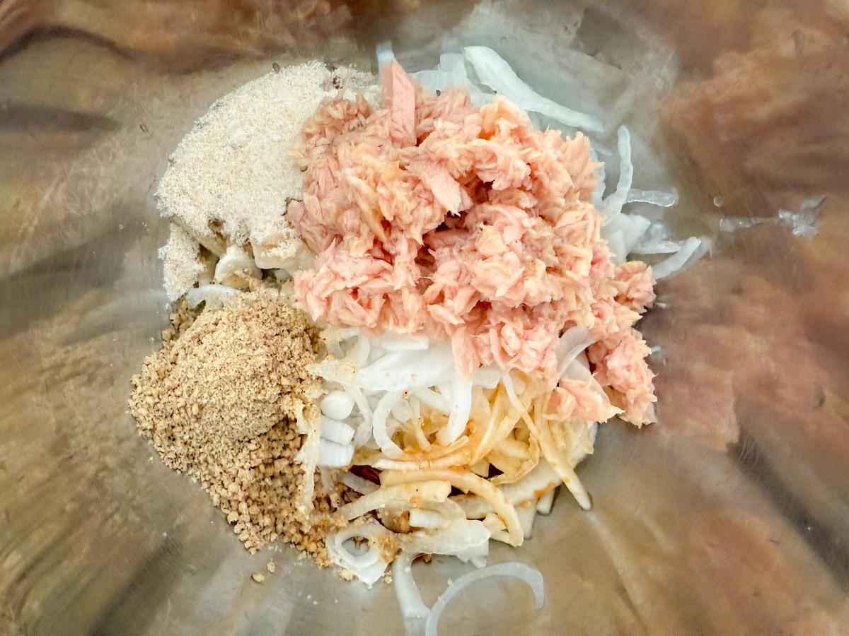 「新玉ねぎは、サラダで食べない！」一緒に混ぜるだけで「タンパク質＆ミネラル」が取れる食べ方とは？ | ぱるとよ 食材ブログ