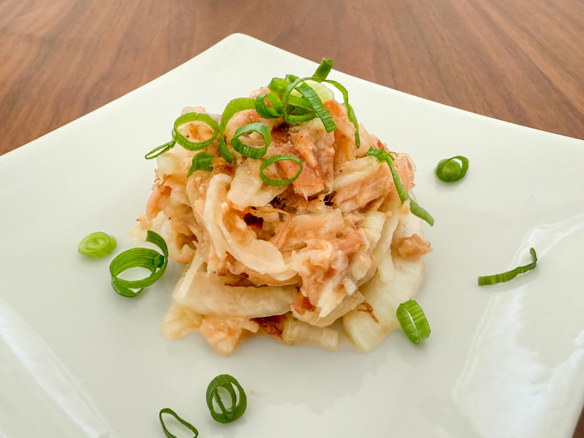 「新玉ねぎは、サラダで食べない！」一緒に混ぜるだけで「タンパク質＆ミネラル」が取れる食べ方とは？ | ぱるとよ 食材ブログ